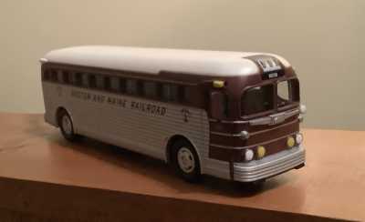 @1949 Boston and Maine “O” scale bus (MTM Electric Trains) 🎶 – Forum 43 ...